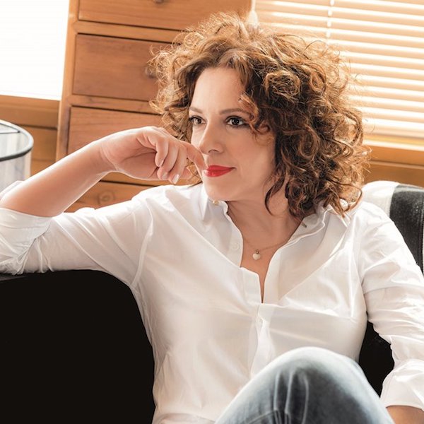 Ελένη Ράντου: Πολύ δυσάρεστα νέα για την ηθοποιό που αγαπάμε - Instyle GR