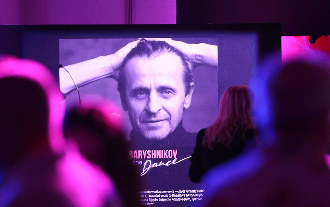 Baryshnikov σε Putin: Έχεις δημιουργήσει έναν κόσμο φόβου - InStyle