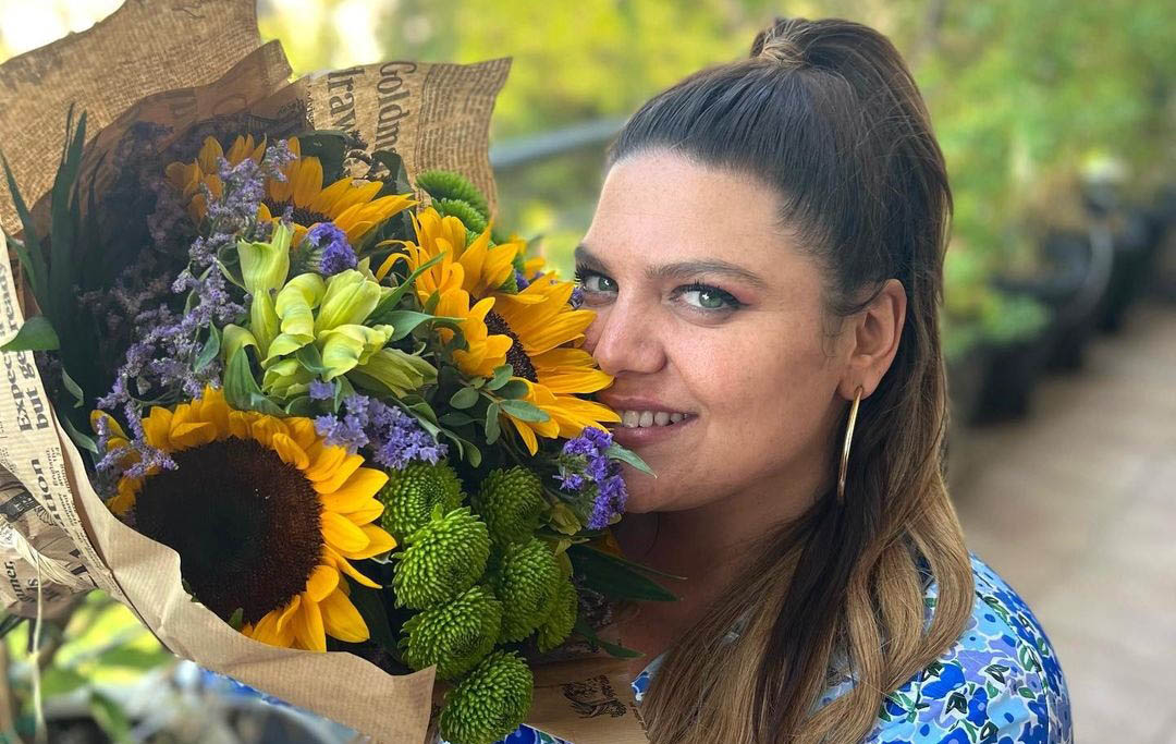 Αγνώριστη η Δανάη Μπάρκα: Η εντυπωσιακή αλλαγή στην εμφάνισή της - InStyle