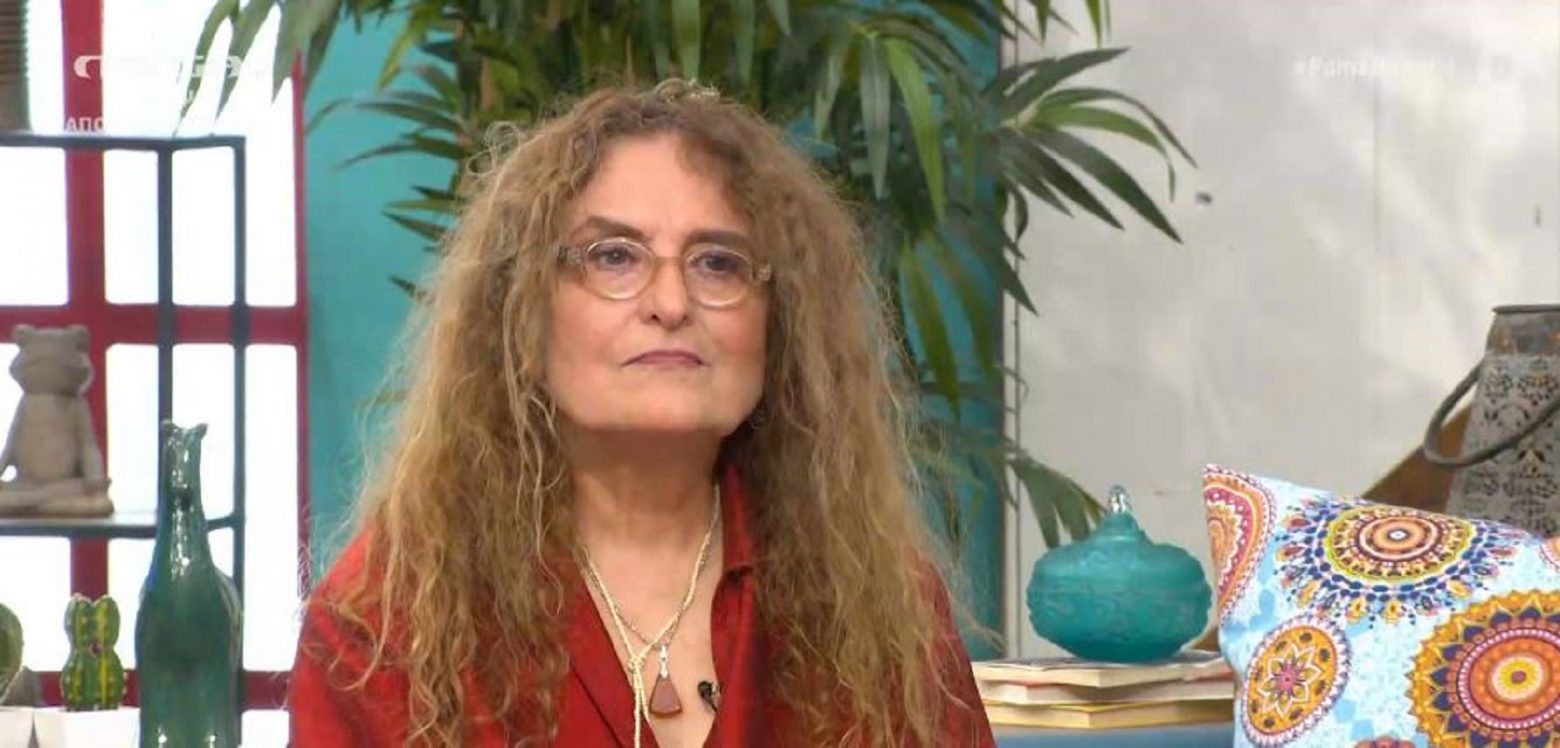 Σοφία Φιλιππίδου: Μάς δείχνει τη φανουρόπιτα που έφτιαξε - InStyle
