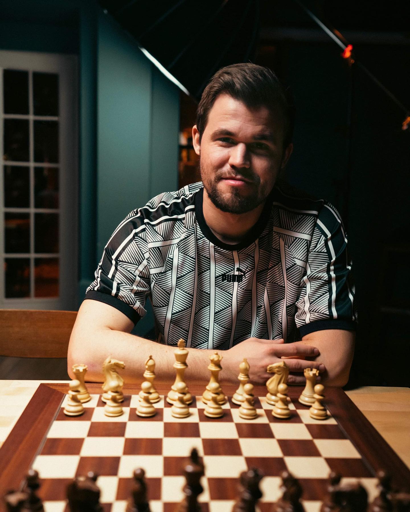 Carlsen vs. Niemann: To σκάνδαλο με τον "δονητή" που προκαλεί "σεισμό ...