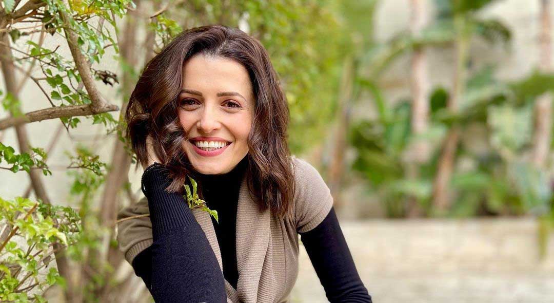 Χρύσα Παπά: Η... γαλλική εμφάνισή της - Η αλλαγή στο look της που ...