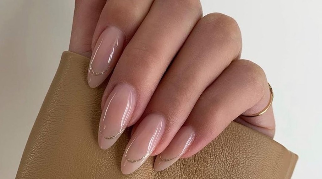 Το "Invisible" γαλλικό μανικιούρ είναι το όνειρο κάθε μινιμαλιστή - InStyle