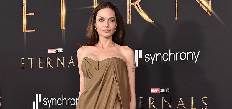 Angelina Jolie: Συγκίνηση για τις γυναίκες του Ιράν - Η προσωπική ...