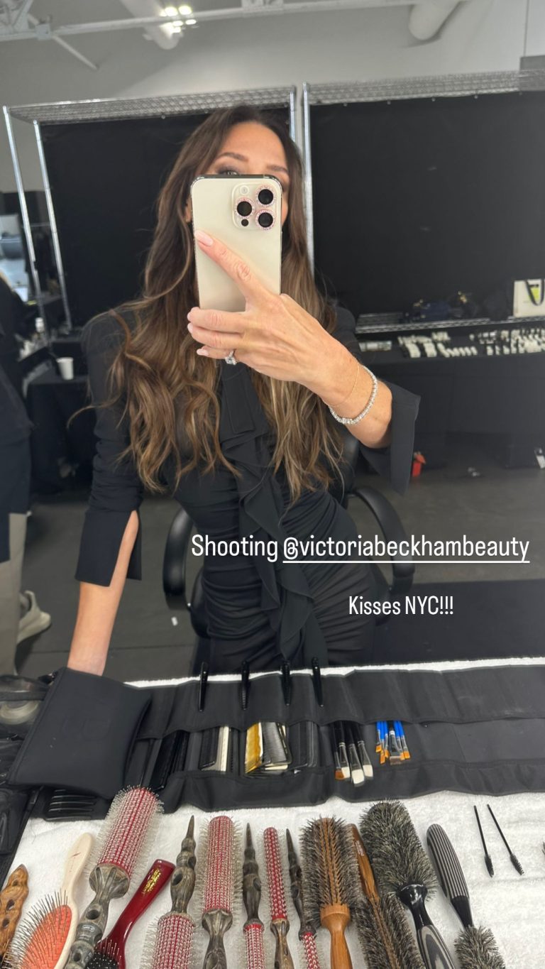 Victoria Beckham: Η εντυπωσιακή αλλαγή στην εμφάνισή της - InStyle