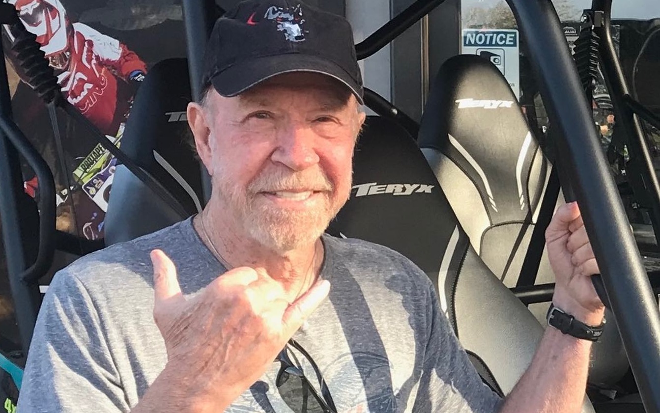 Chuck Norris: Αυτή η ταινία θα τον έκανε να επιστρέψει στον ...