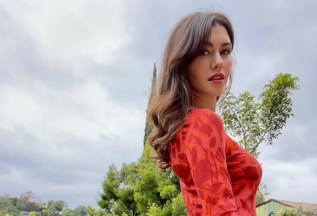 Midi Lovers: Βρήκαμε τα 10 ωραιότερα μίντι φορέματα του καλοκαιριού ...