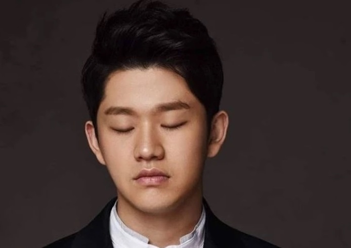 Choi Sung-bong: Νέο σοκ στην K-pop μουσική σκηνή - Αυτοκτόνησε στα 33 του ο popstar - InStyle