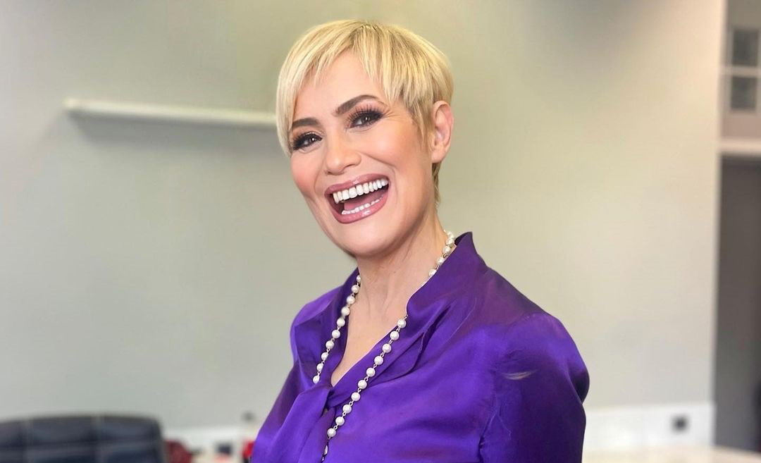 Κωνσταντίνα Μιχαήλ: Η 56χρονη ηθοποιός ποζάρει μόνο με την πετσέτα της ...