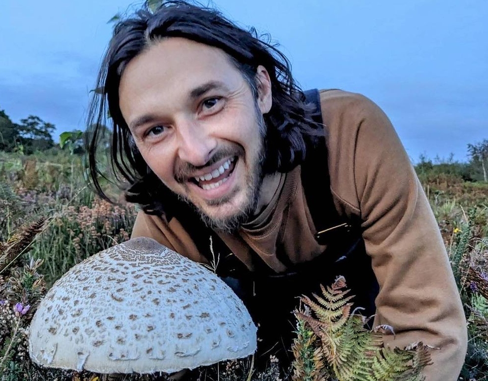 Max Mudie: Ο φωτογράφος που αγαπά τα μανιτάρια - Εικόνες από έναν άλλο ...