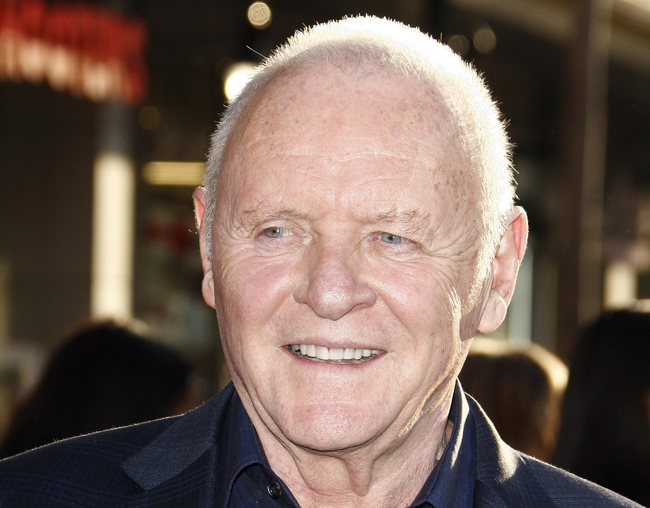 Anthony Hopkins: Χορεύει ρούμπα και ξεσηκώνει το Instagram με το κέφι ...