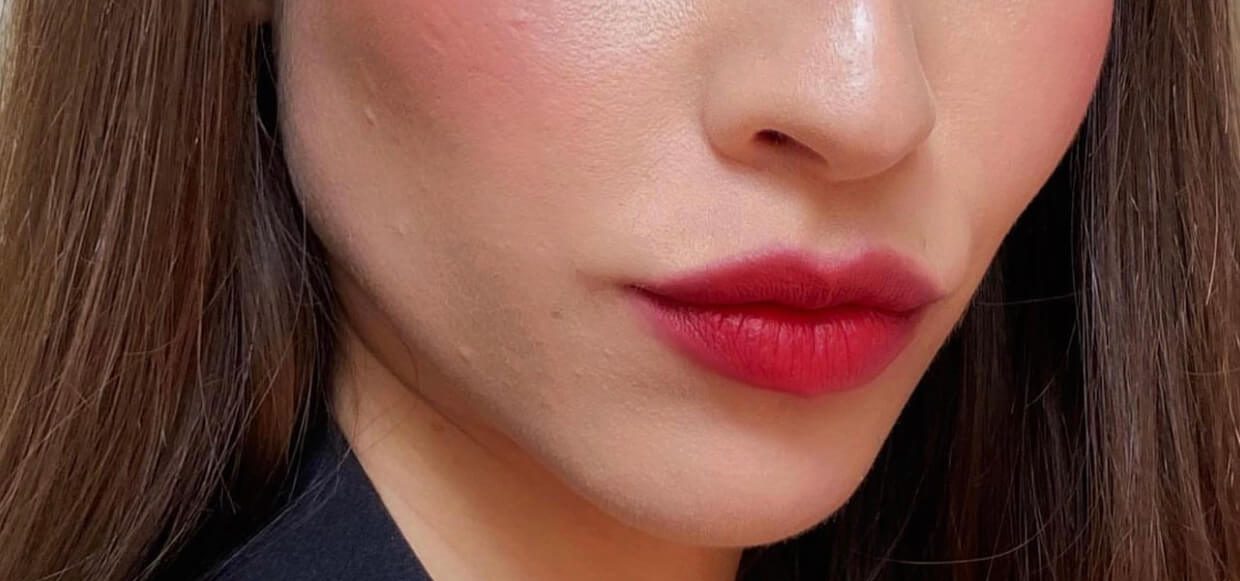 Blurred lips: Πώς θα πετύχετε τα "θολά" χείλη που κατακτούν το ...