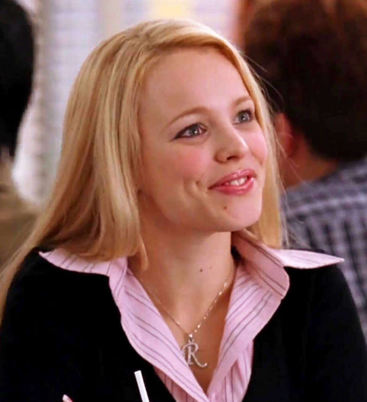 Αντιγράφουμε το στιλ της Regina George, της «κακιάς» των Mean Girls