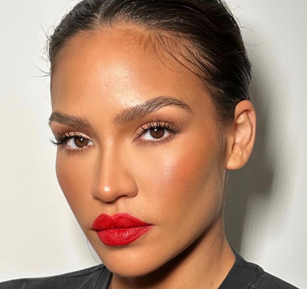 Πώς να βάλετε το κόκκινο κραγιόν – Τα makeup looks που θα λατρέψετε ...