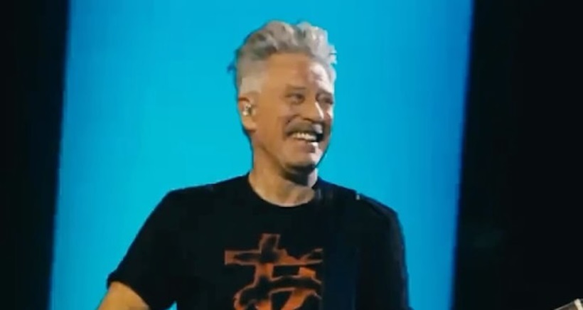 Adam Clayton: Διαζύγιο-σοκ για τον μπασίστα των U2 έπειτα από 11 χρόνια ...