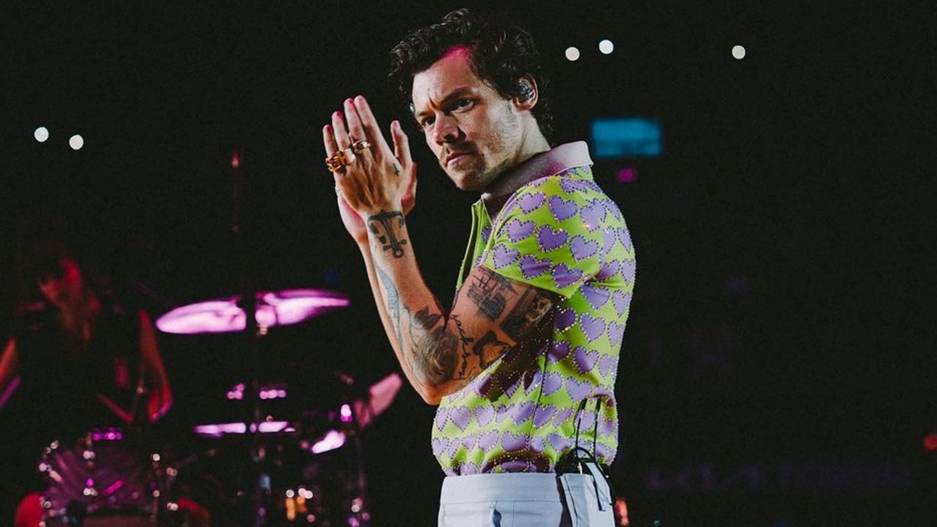 Harry Styles: Η τεράστια περιουσία του αποκαλύφθηκε