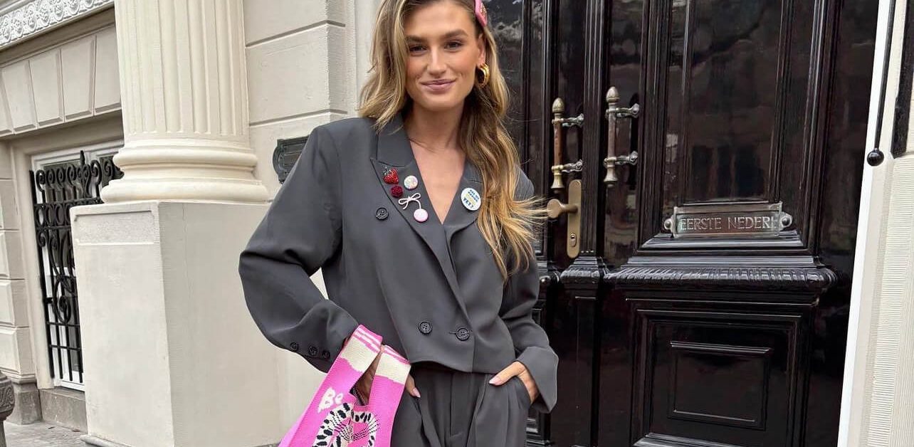 Wrong Bag Theory: 5 σύνολα που θα σας αποδείξουν πώς το να κρατάτε τη ...