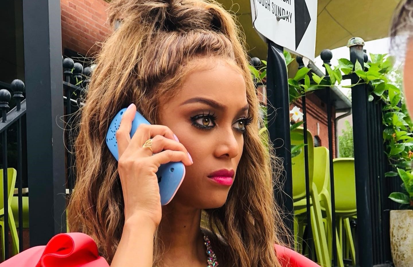 Tyra Banks: Η "φυσική ομορφιά" της γήρανσης - "Τα 50 είναι ωραία" - InStyle