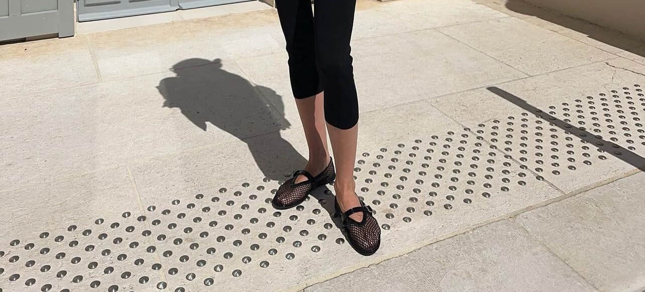 Mesh Shoes: Πώς να φορέσετε τα αμφιλεγόμενα διχτυωτά παπούτσια