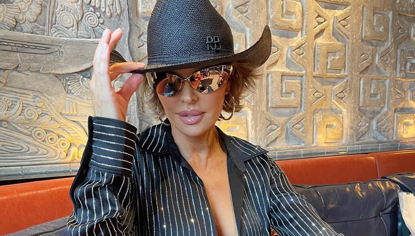 Lisa Rinna: Αγνώριστη η ηθοποιός στα 60 της