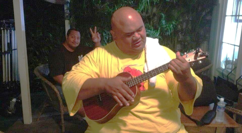 Taylor Wily: Πέθανε στα 56 του ο ηθοποιός του Hawaii 5-0 - InStyle