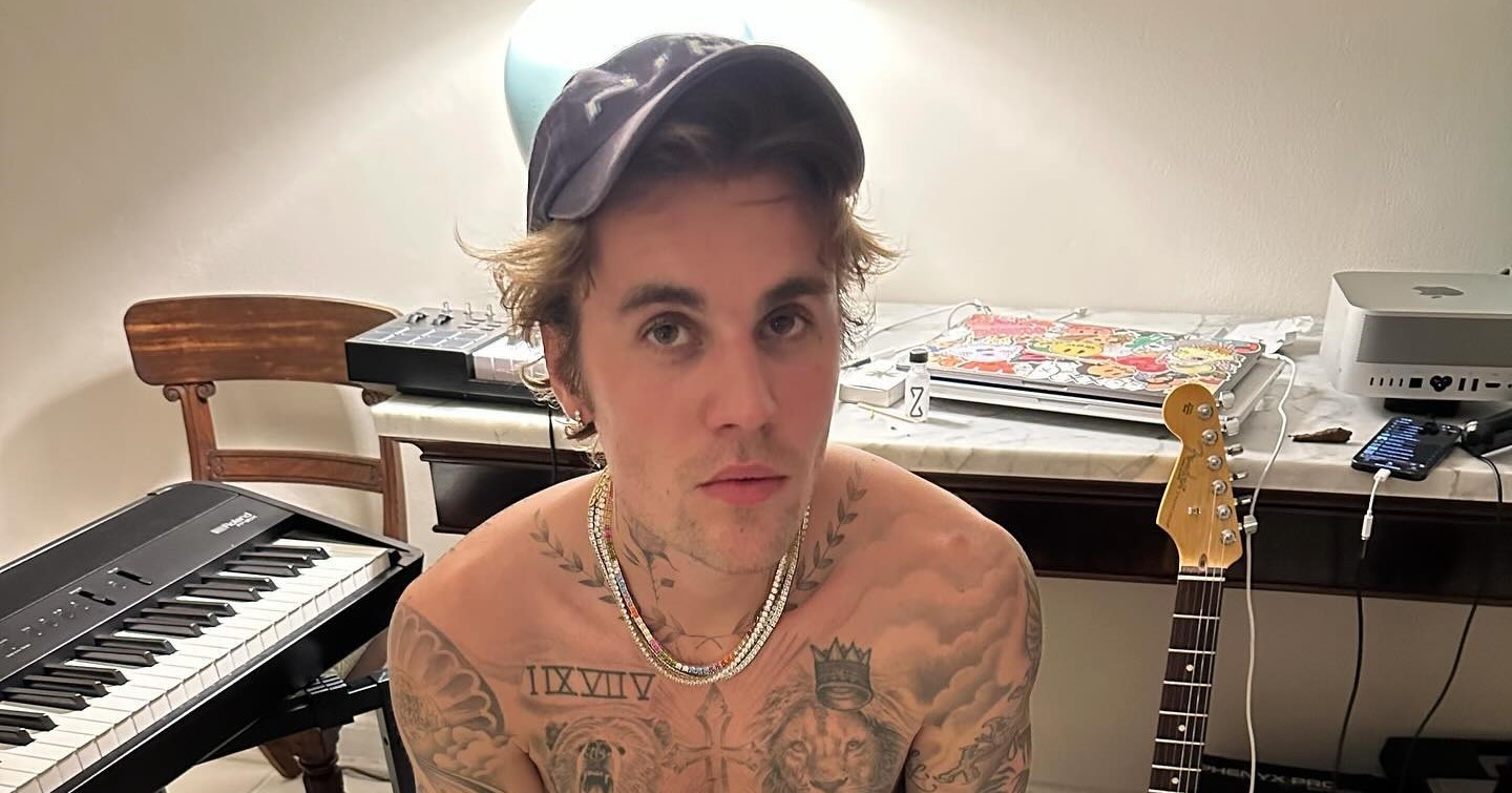 Justin Bieber: Το φιλί με γυναίκα ράπερ που αναστάτωσε τους fans – Τι ...