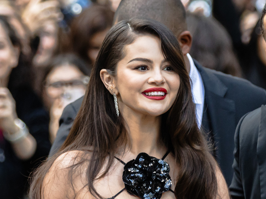 Selena Gomez: «Το μικρό κορίτσι μέσα μου είναι τόσο χαρούμενο»