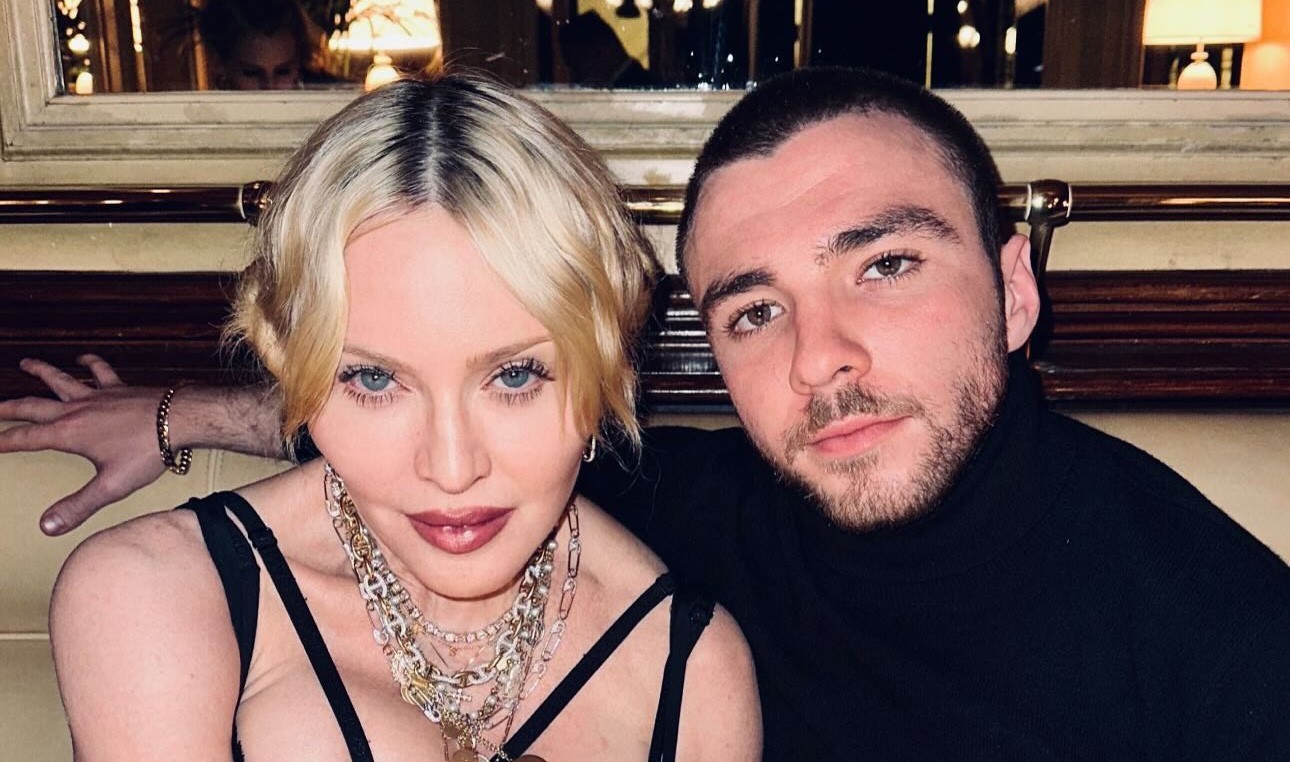 Madonna: Ποζάρει με τον γιο της Rocco - "Το τέλειο αντίδοτο στη θλίψη ...