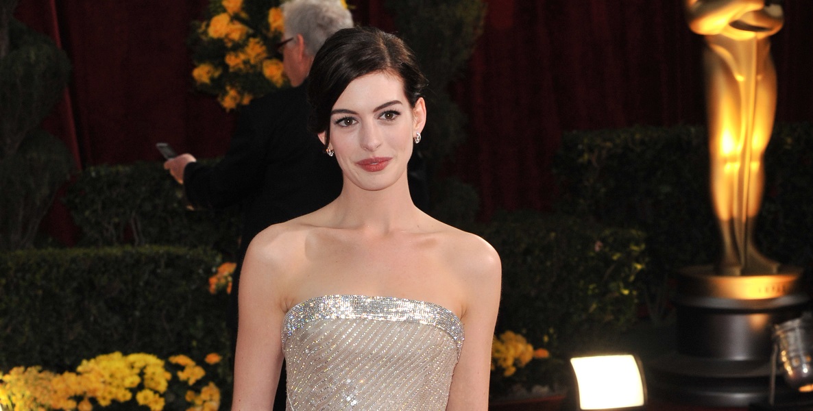 Anne Hathaway: Διχασμένοι οι θαυμαστές από την επόμενη κίνησή της - InStyle