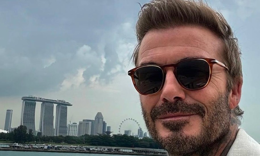 David Beckham: Φωτογραφίζεται ημίγυμνος μέσα στη σάουνα