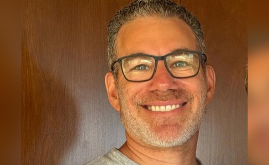 Jason Diamond: Ο «μάγος» της ομορφιάς που εμπιστεύονται οι διάσημοι ...