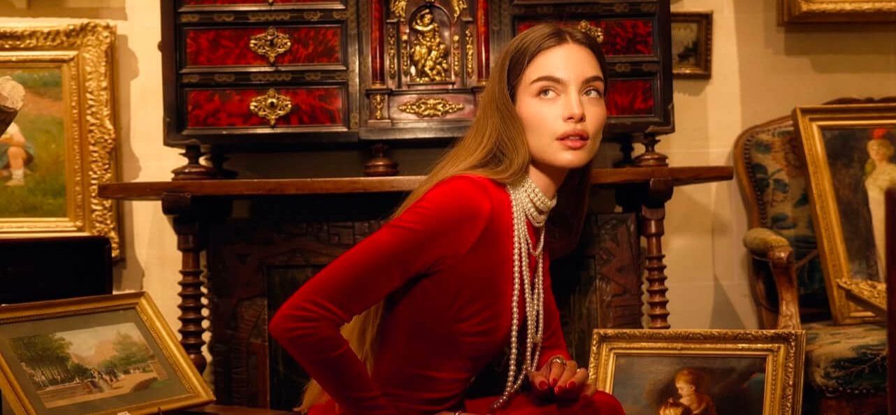 Winter Vampire: Αυτή είναι η «σκοτεινή» τάση που θα μας βγάλει τον σέξι ...