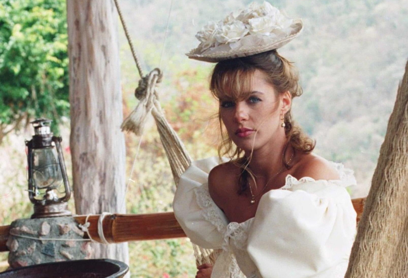 Ana Colchero: Πώς είναι σήμερα στα 57 της η σταρ του "Αϊμέ, αγάπη μου ...