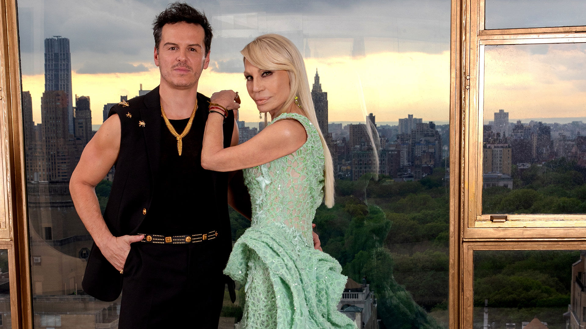 Τα πιο iconic looks που φόρεσαν ποτέ οι celebrities δια χειρός ...