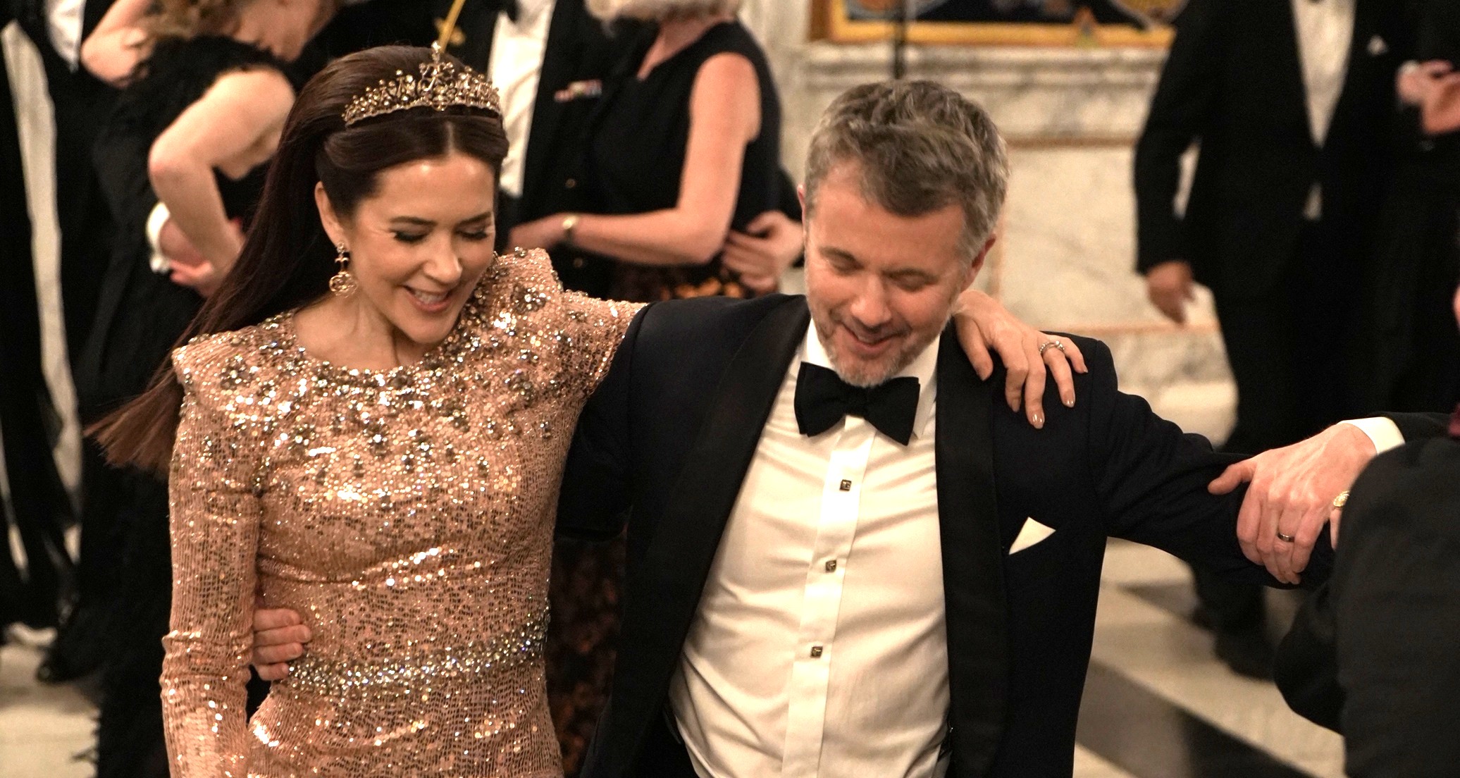 Frederik-Mary: Το βασιλικό ζεύγος της Δανίας τα δίνει όλα στη χορευτική ...