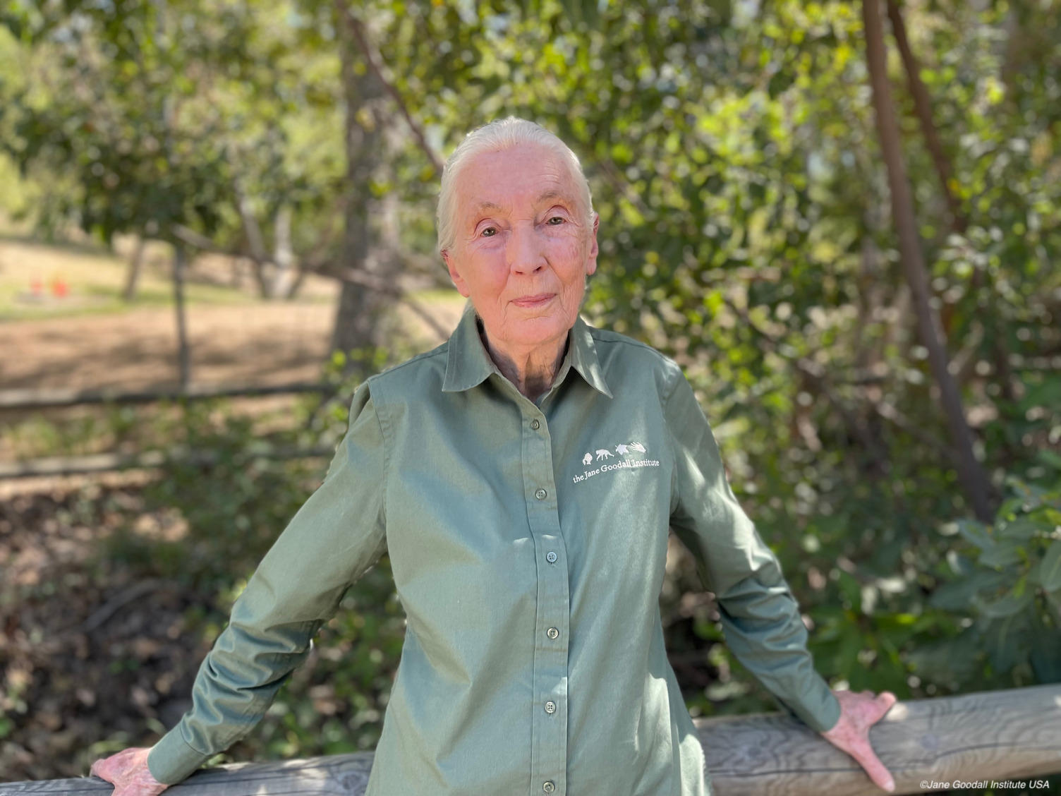 Ταξίδι στην καρδιά της Ουγκάντα με τη δρ. Jane Goodall - InStyle