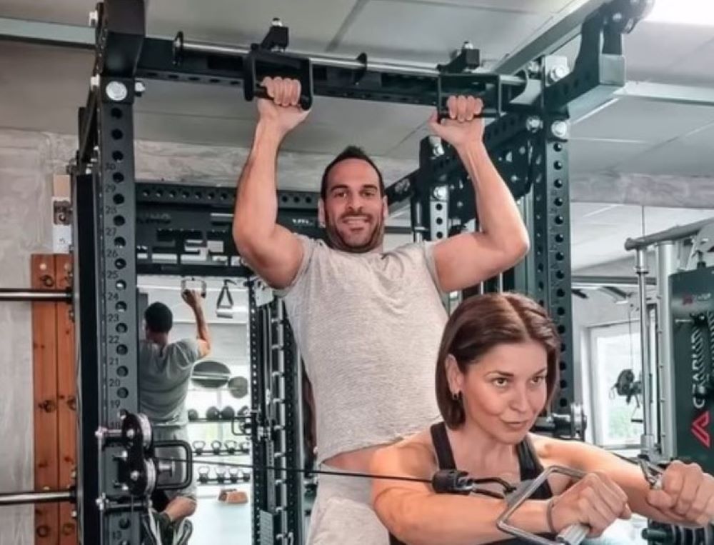 Βαλέρια Κουρούπη: Στο γυμναστήριο με τον κατά 16 χρόνια μικρότερο ...