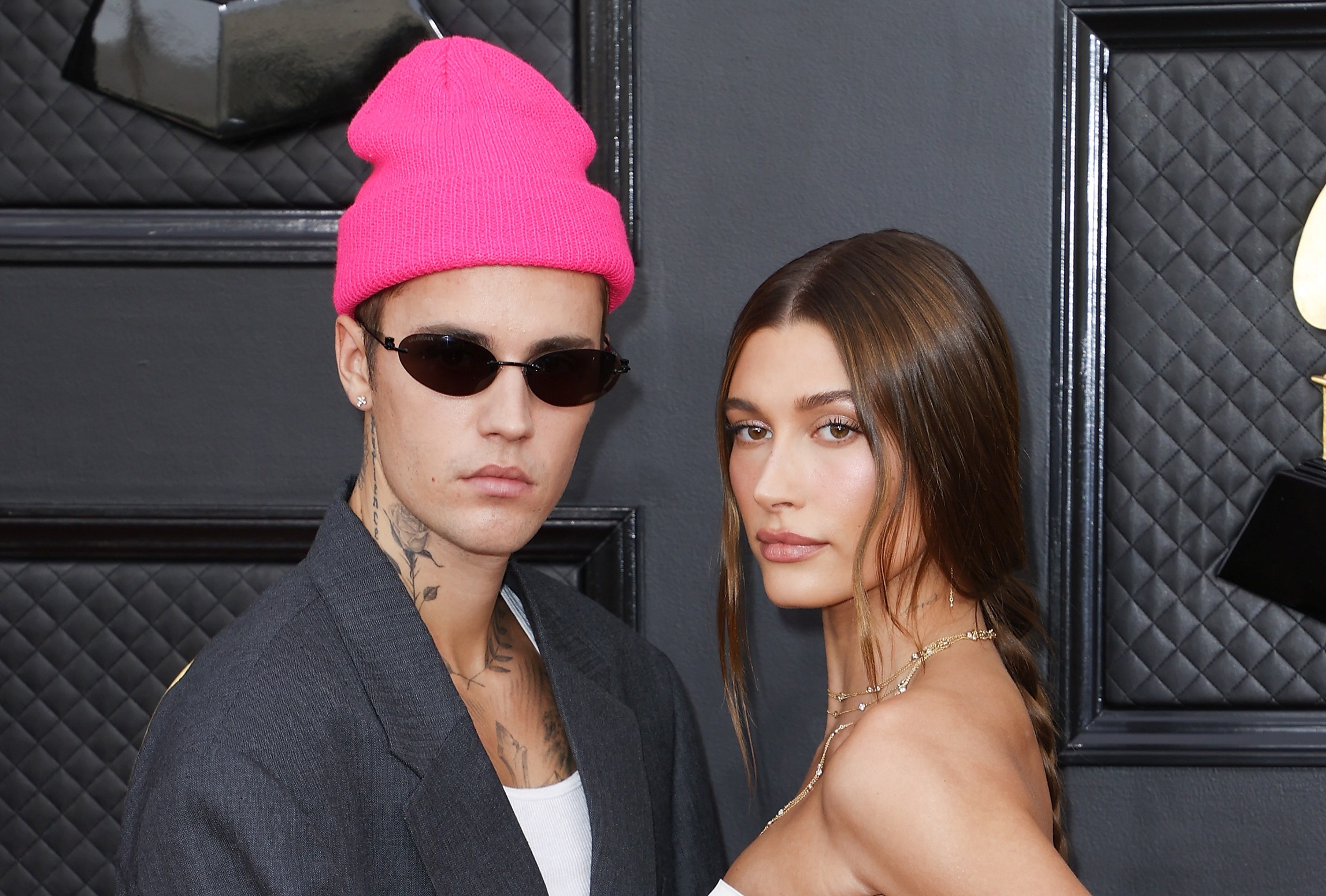 Justin Bieber-Hailey Bieber: Τρυφερές στιγμές με τον γιο τους στις ...