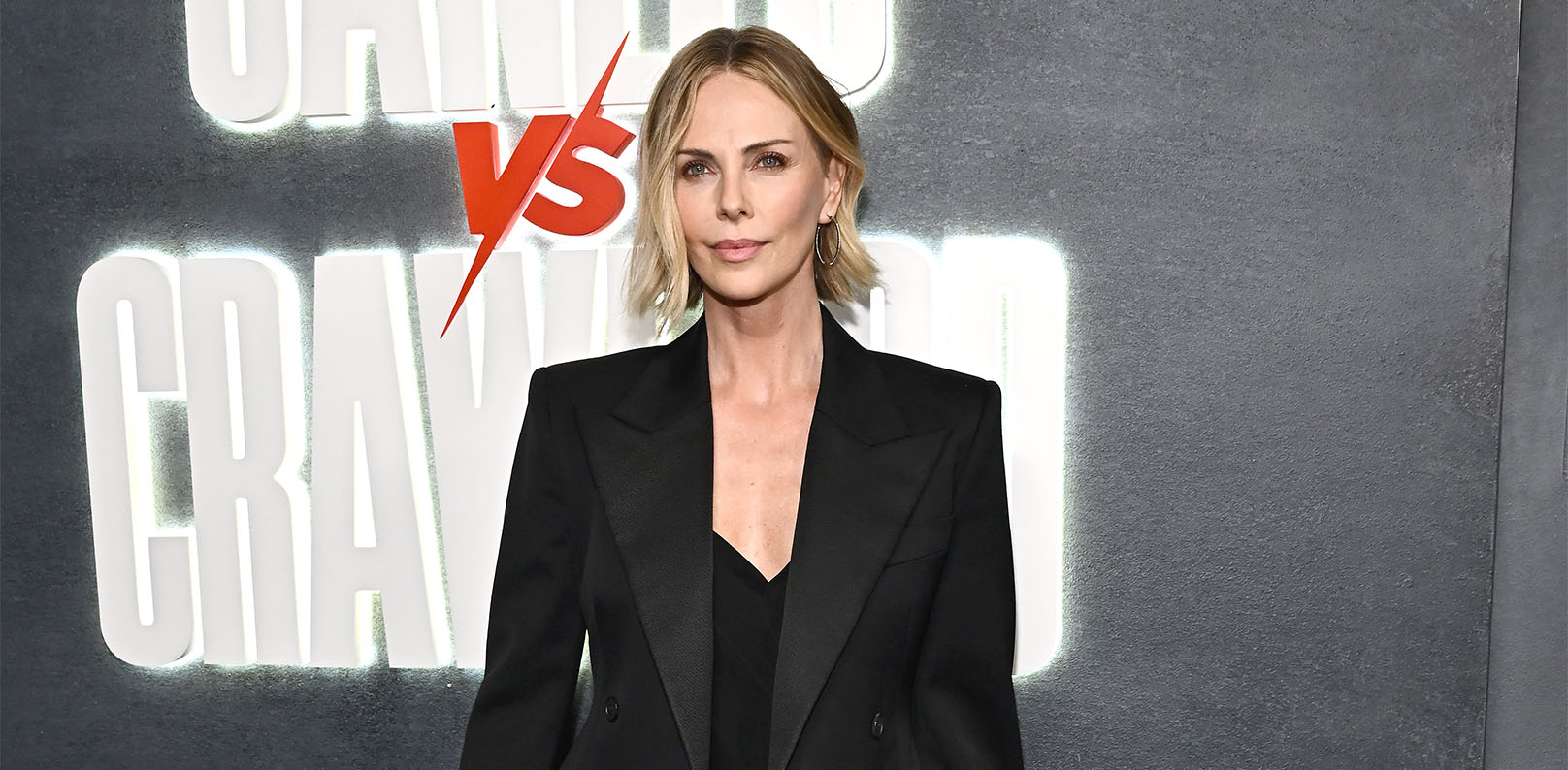 Η Charlize Theron «σνομπάρει» επιδεικτικά τον Johnny Depp
