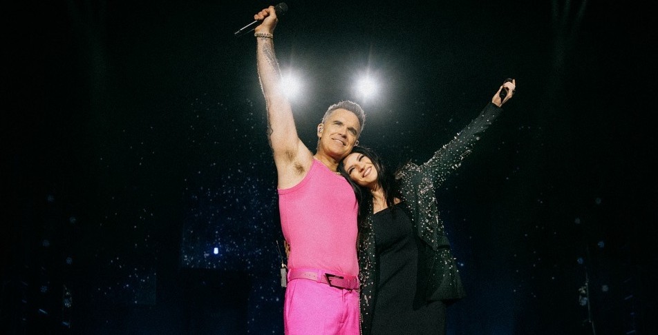 Robbie Williams: Δημοσίευσε φωτογραφίες από τη συναυλία του στο ...