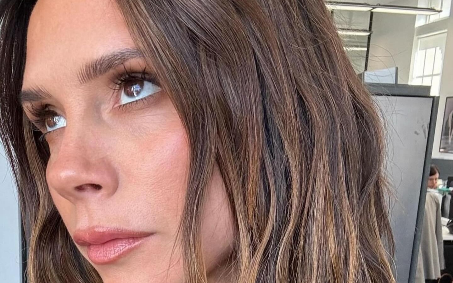 Victoria Beckham: Πώς να πετύχετε το λαμπερό και κομψό μακιγιάζ της ...