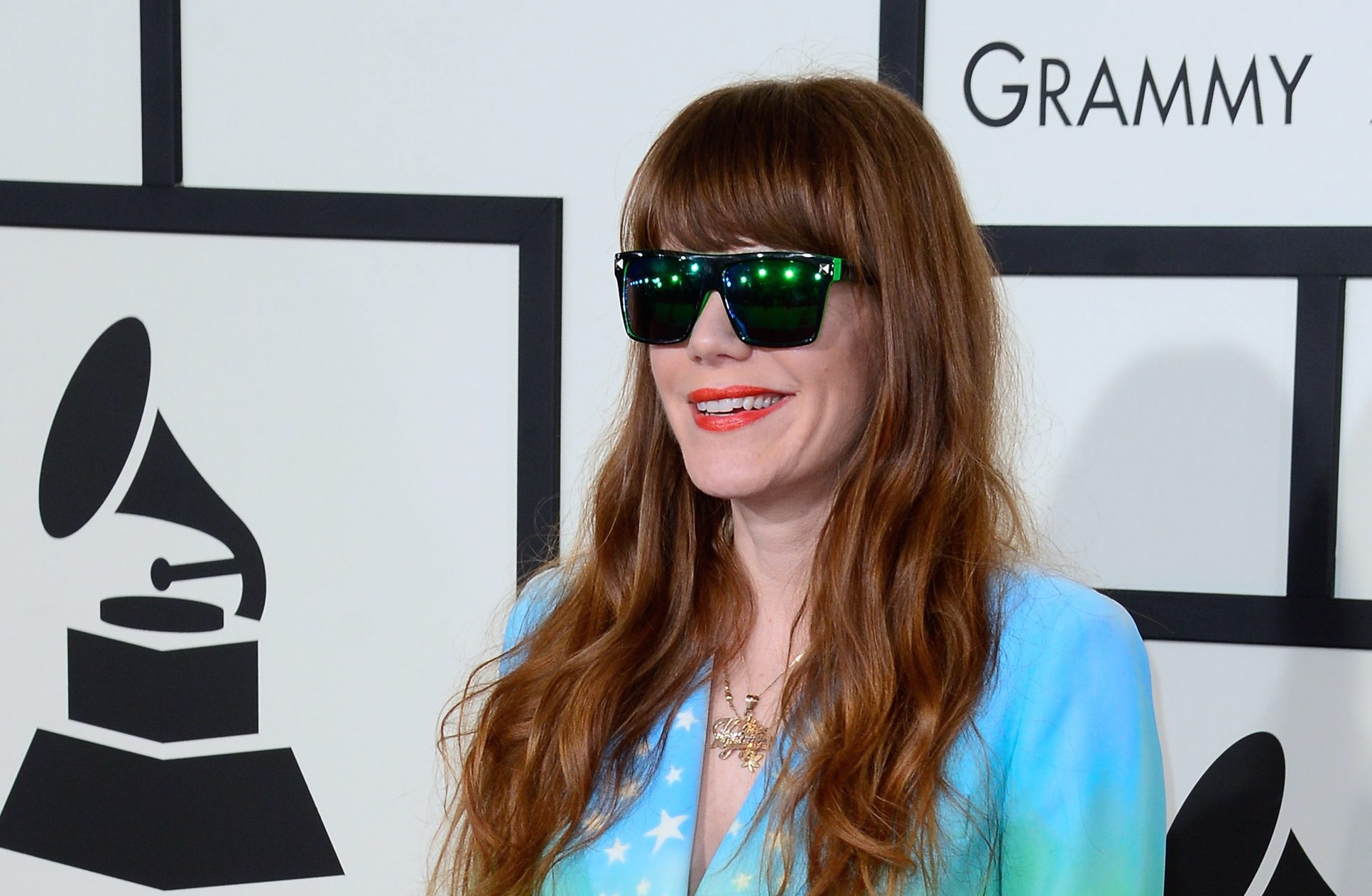 Jenny Lewis: Η τραγουδίστρια παντρεύτηκε τον σκύλο της