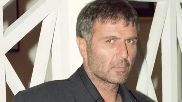 Τζένη Καρέζη: Αγνώριστη στο Γυμνάσιο στα τέλη της δεκαετίας του '40 ...