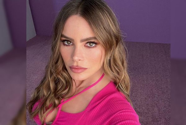 Catherine Zeta Jones: Η σέξι throwback φωτογραφία σε ηλικία 20 ετών που "έριξε" το Instagram ...